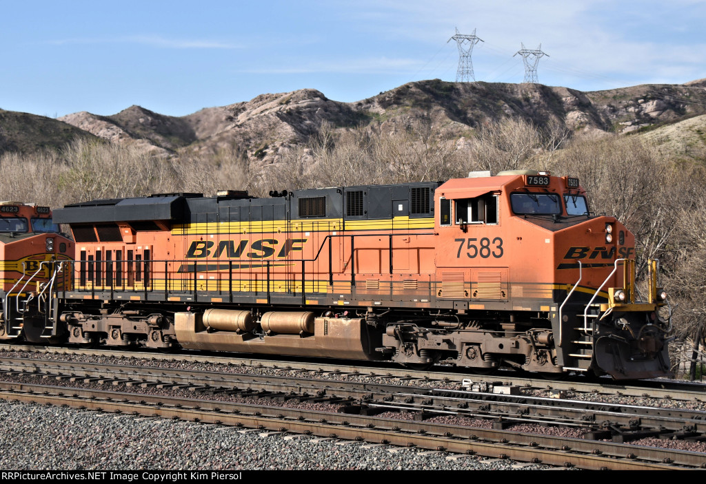BNSF 7583